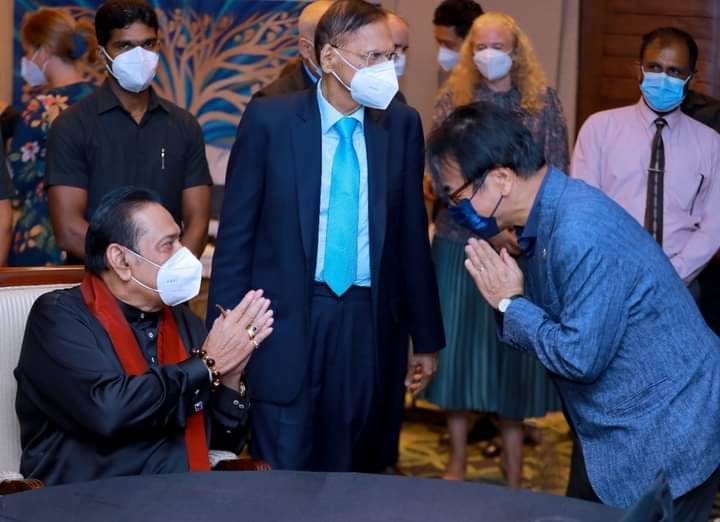 Foreign Minister G.L. Peiris hosts Year-end Christmas reception 2021 ...