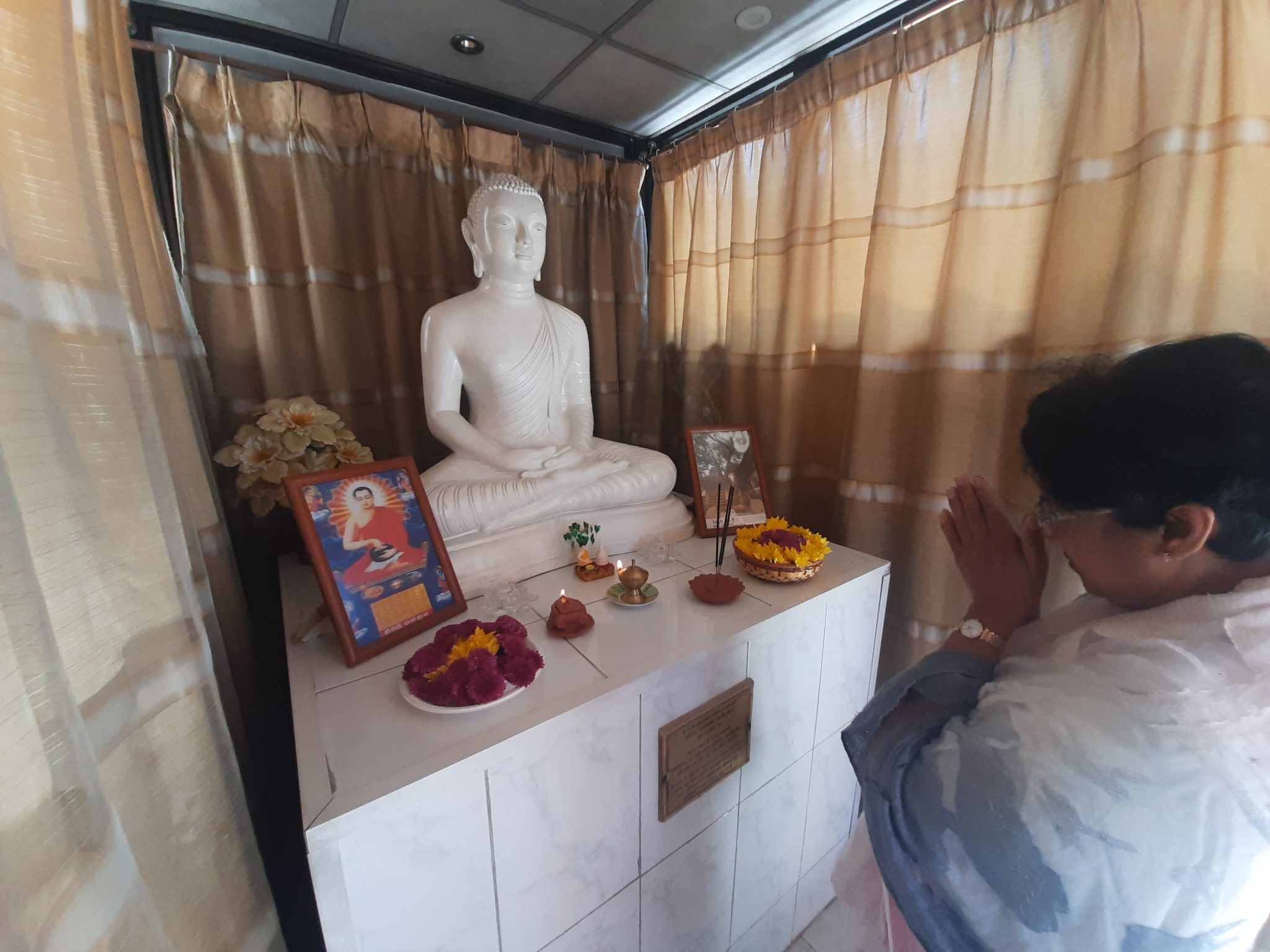 Sri Lankans commemorate Esala Poya in Jordan – Ministry of Foreign ...