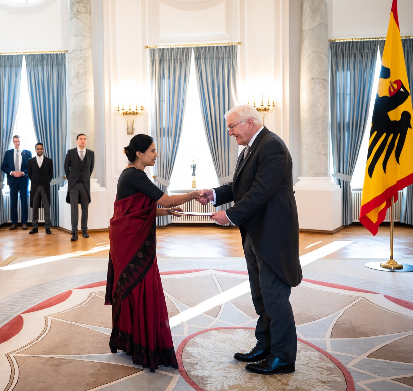 Ambassador of Sri Lanka Presents Credentials to the Federal President ...