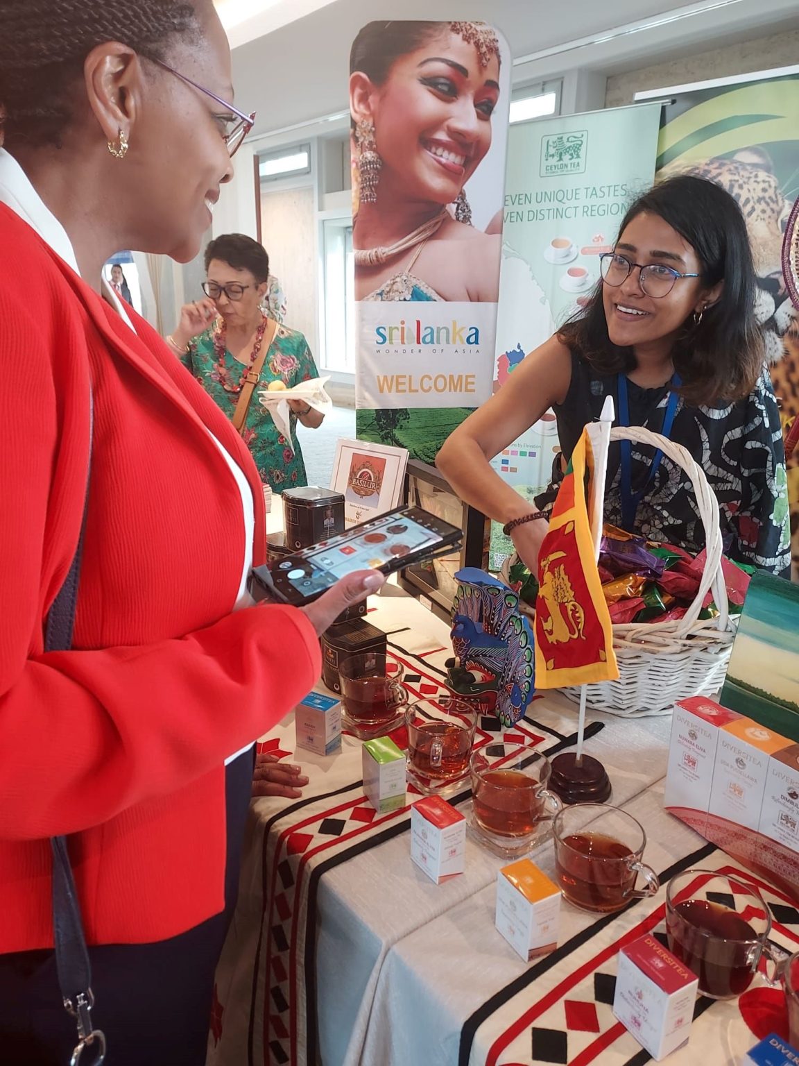 Sri Lanka showcases the Ceylon tea brand at International Tea Day in ...
